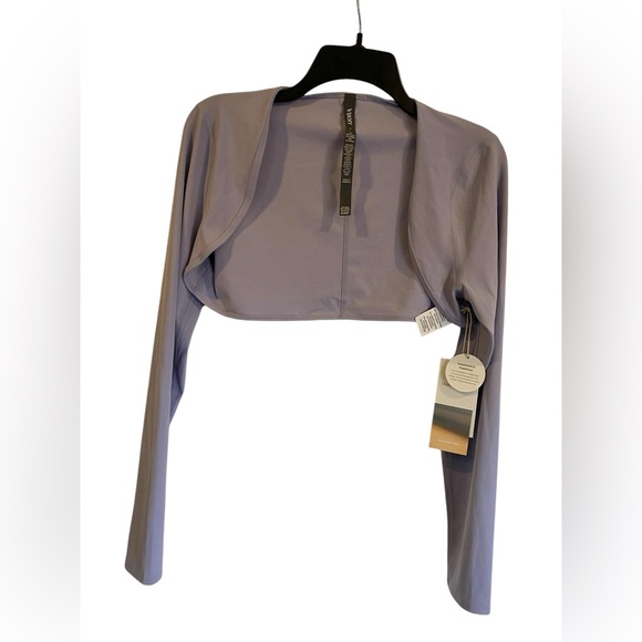 Vuori | Sweaters | Nwt Vuori All The Feels Shrug Lavender Mist Size L ...